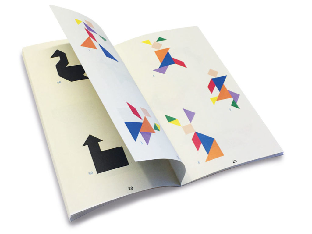 WOODEN TANGRAM IN METAL BOX - Cayro